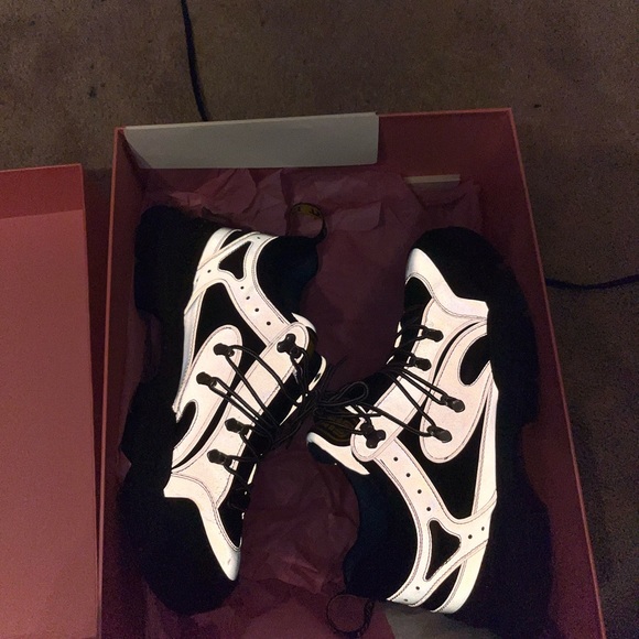 Gucci | Shoes | Gucci Flashtrek Low Reflective | Poshmark